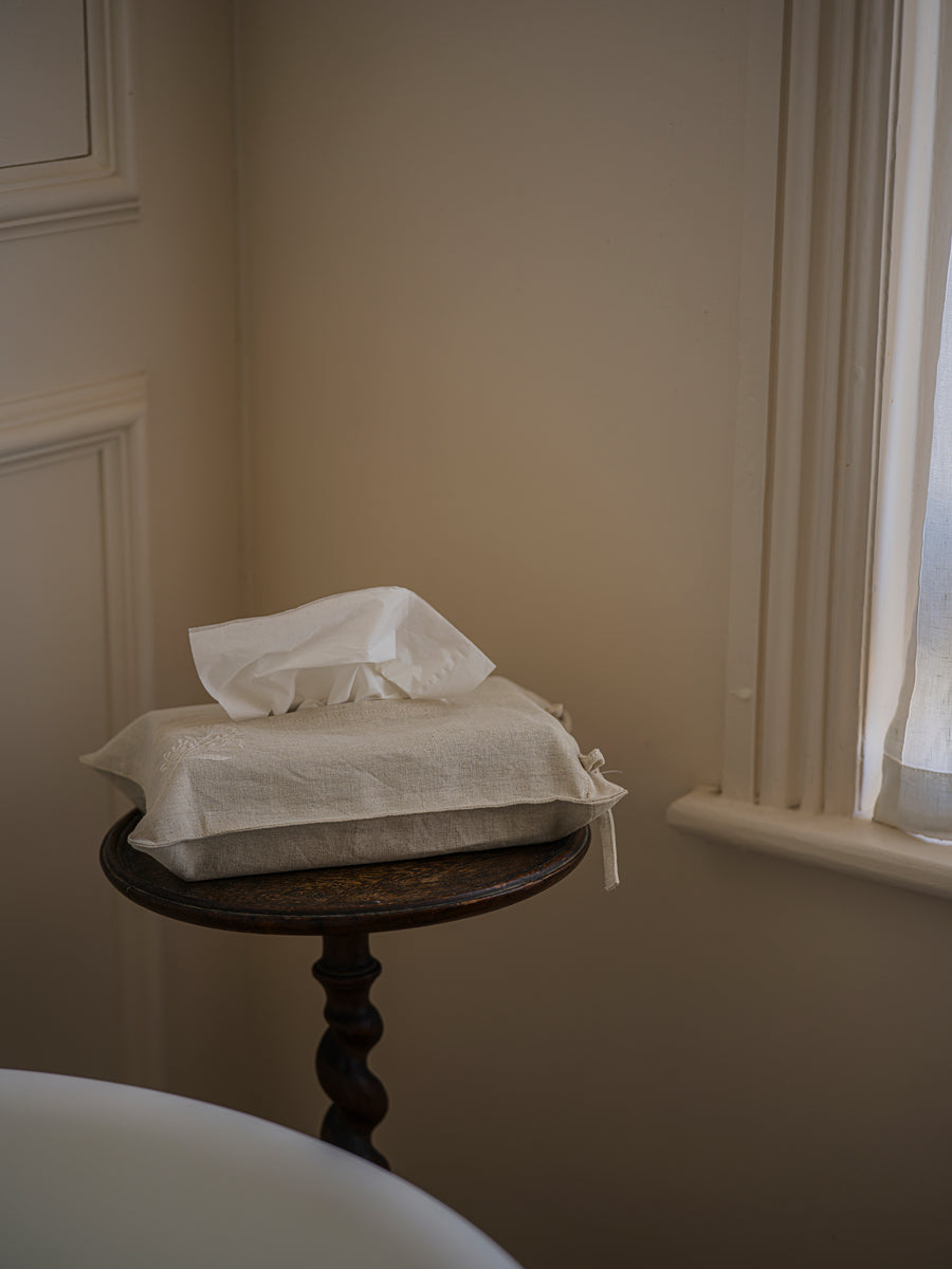 Linen Embroidered Tissue Box Cover – Morgan Wright Wholesale